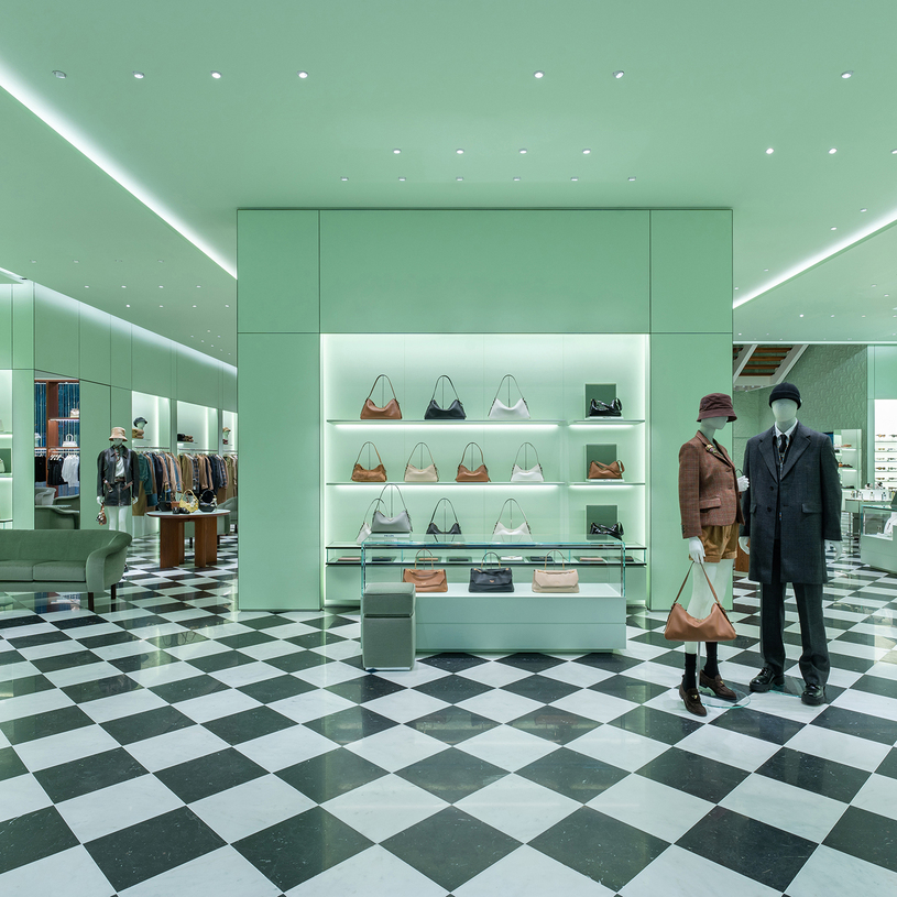 PRADA于武汉SKP内开设全新精品店