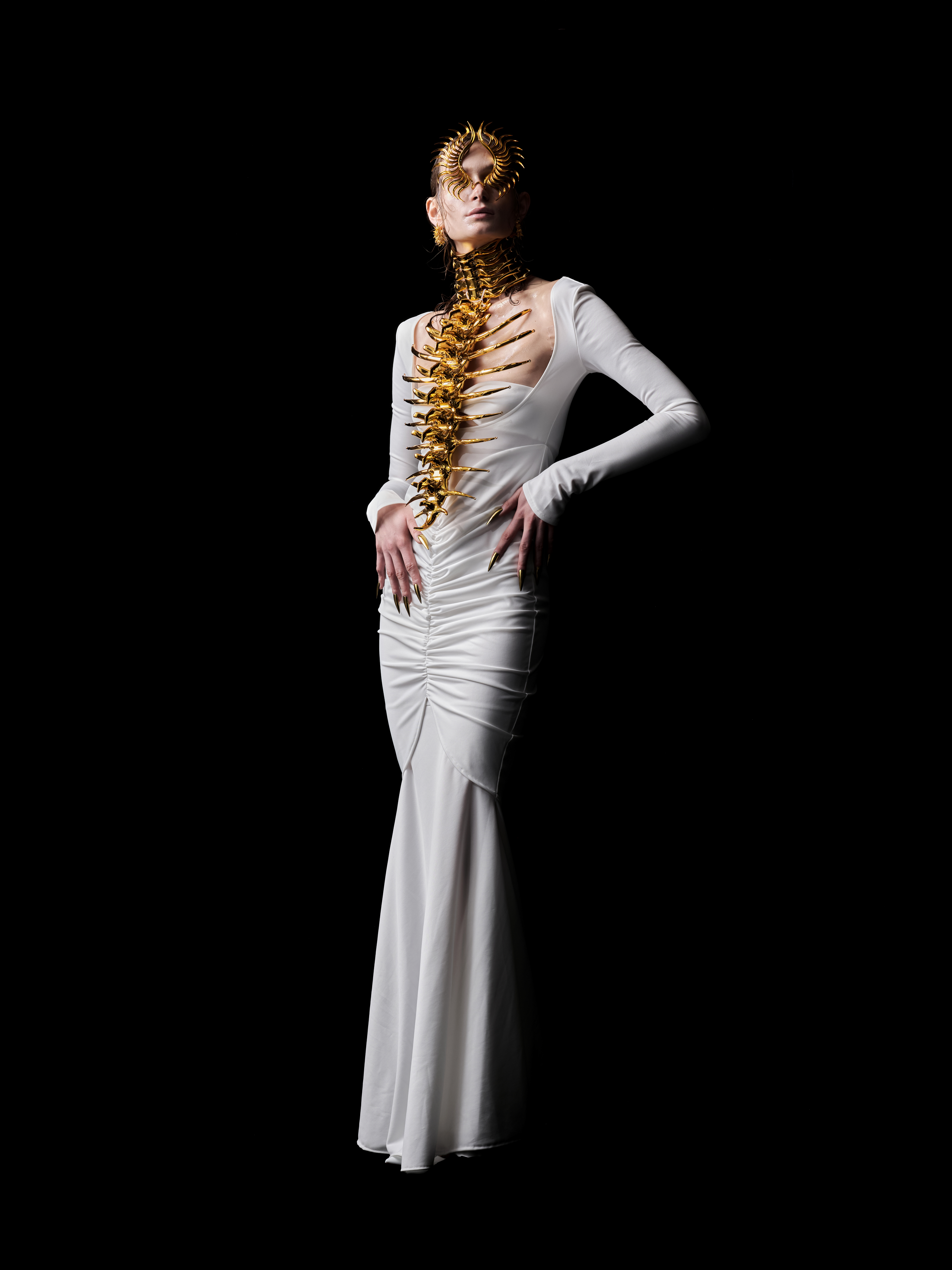 HENGDI WANG 2025春夏高级定制时装与配饰系列 「Cybernetics Blooming Inside of Me」